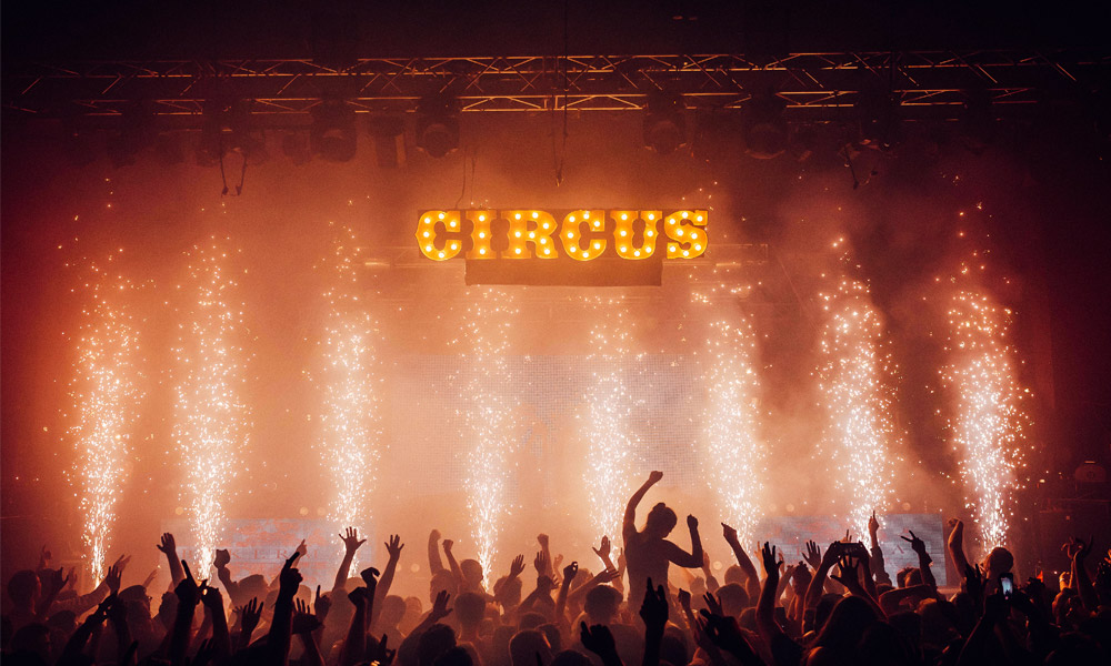 content-indoor-stage-pyro-01 - Dynamite FX